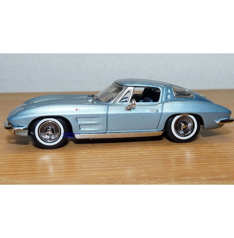 MATCHBOX CCV 05-M, CHEVROLET CORVETTE COUPE Split Window 1963 BO