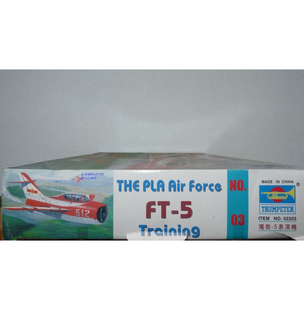 TRUMPETER 02203 avion d'entrainement chinois FT-5 Neuf BO 1/32