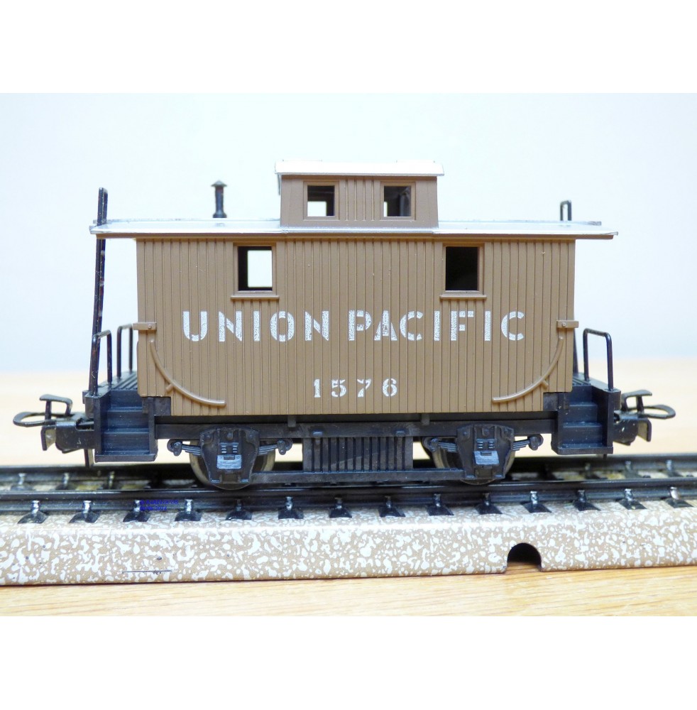 Märklin 4576, fourgon de queue ( caboose ) américain UP N° 1576 BO