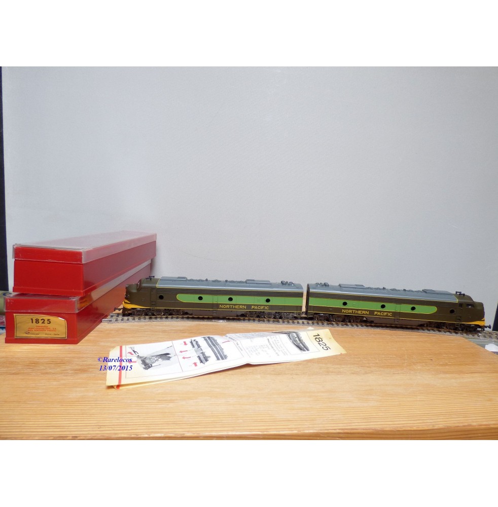 RIVAROSSI 1929 locos diesel EMD E8 IC BO