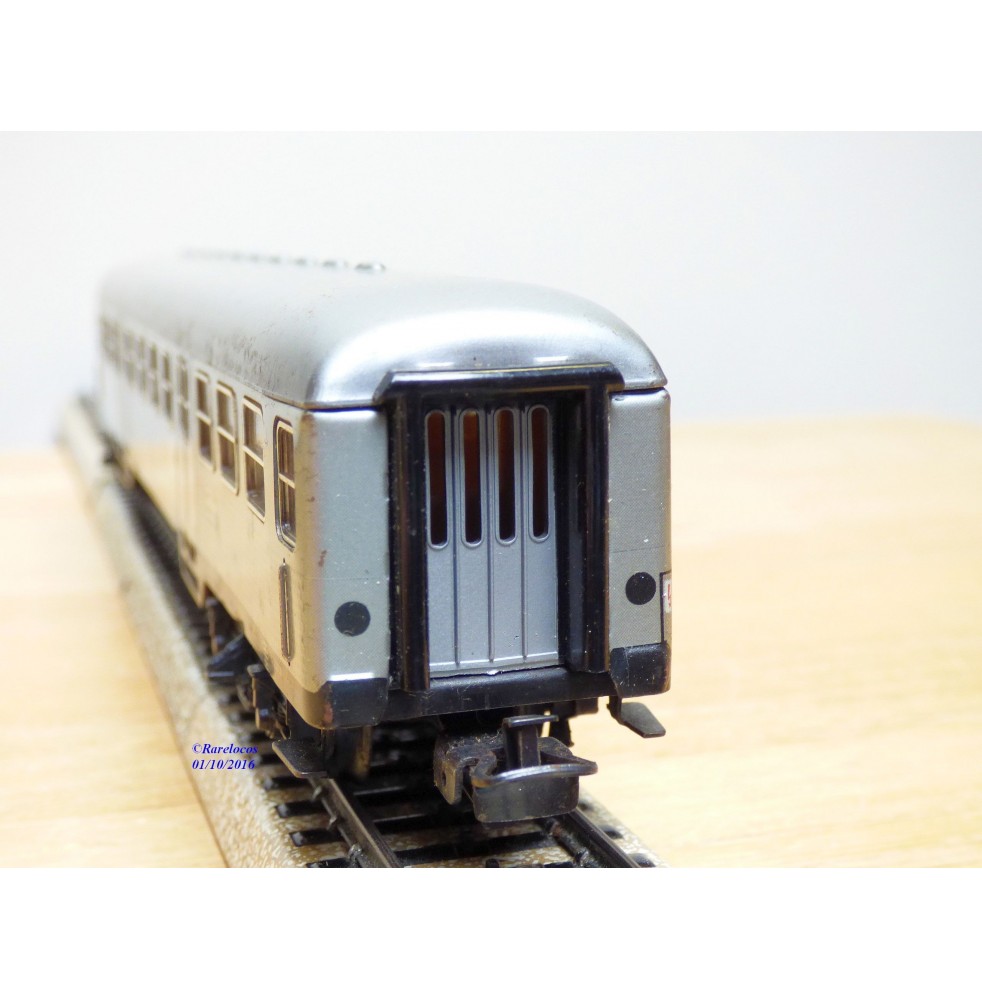 MÄRKLIN 4082 . 2, voiture banlieue 2 Kl. Bnb 720 Silberling DB BO
