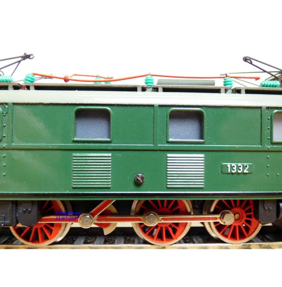 FLEISCHMANN 1332, loco électrique 1C1 à bielles série E 32 DB version 2