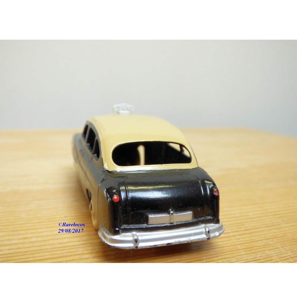 Dinky Toys 24XT, Ford Vedette 1954 Taxi