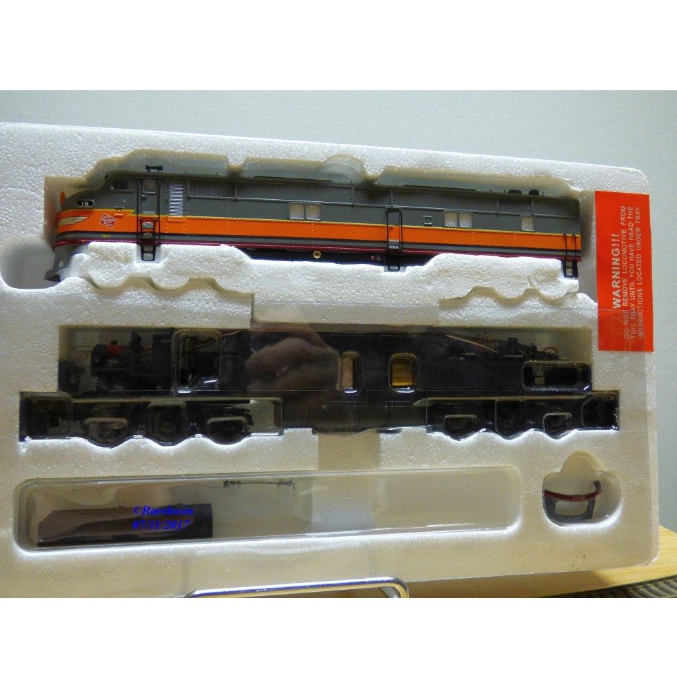 Life Like PROTO 2000 21115, loco EMD E7 N°: 18A MILWAUKEE neuf BO