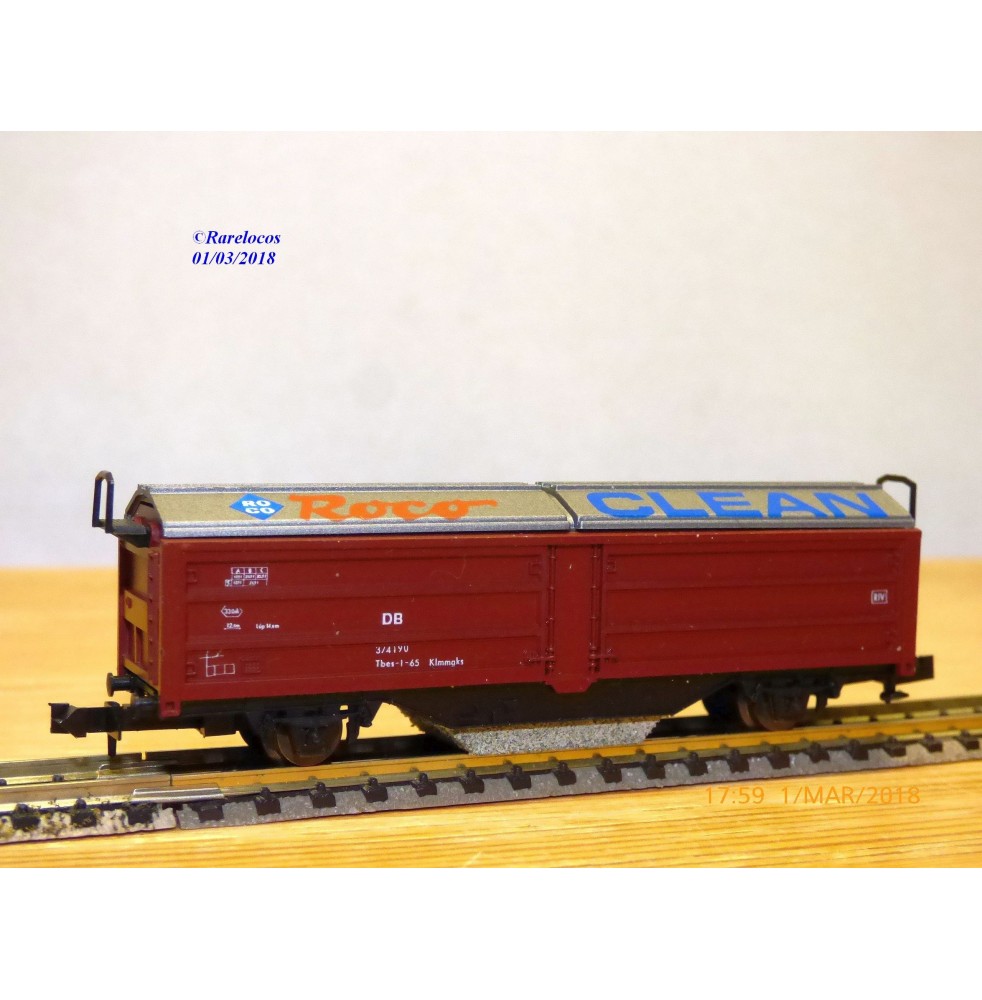 ROCO 2335 A, wagon à toits coulissants nettoyeur de voies ROCO Clean DB BO N