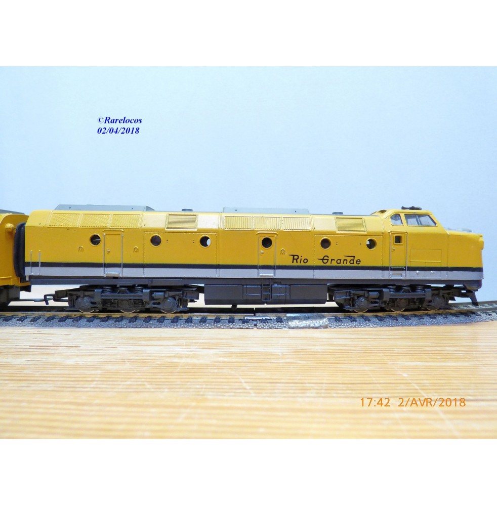 RIVAROSSI 1929 locos diesel EMD E8 IC BO