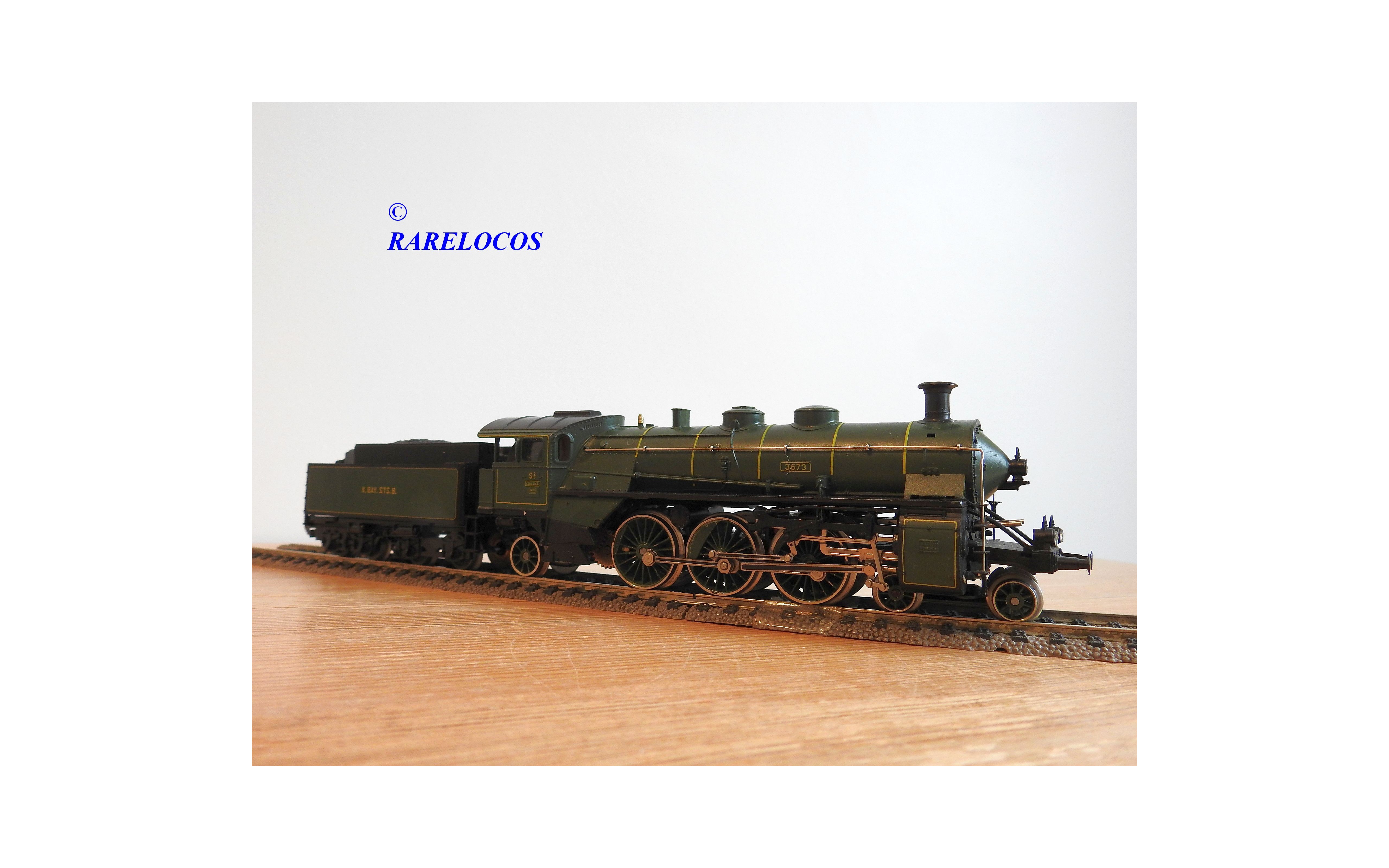 HAMO ( Märklin pour Fleischmann ) 8392, locomotive Pacific 231 série S ...