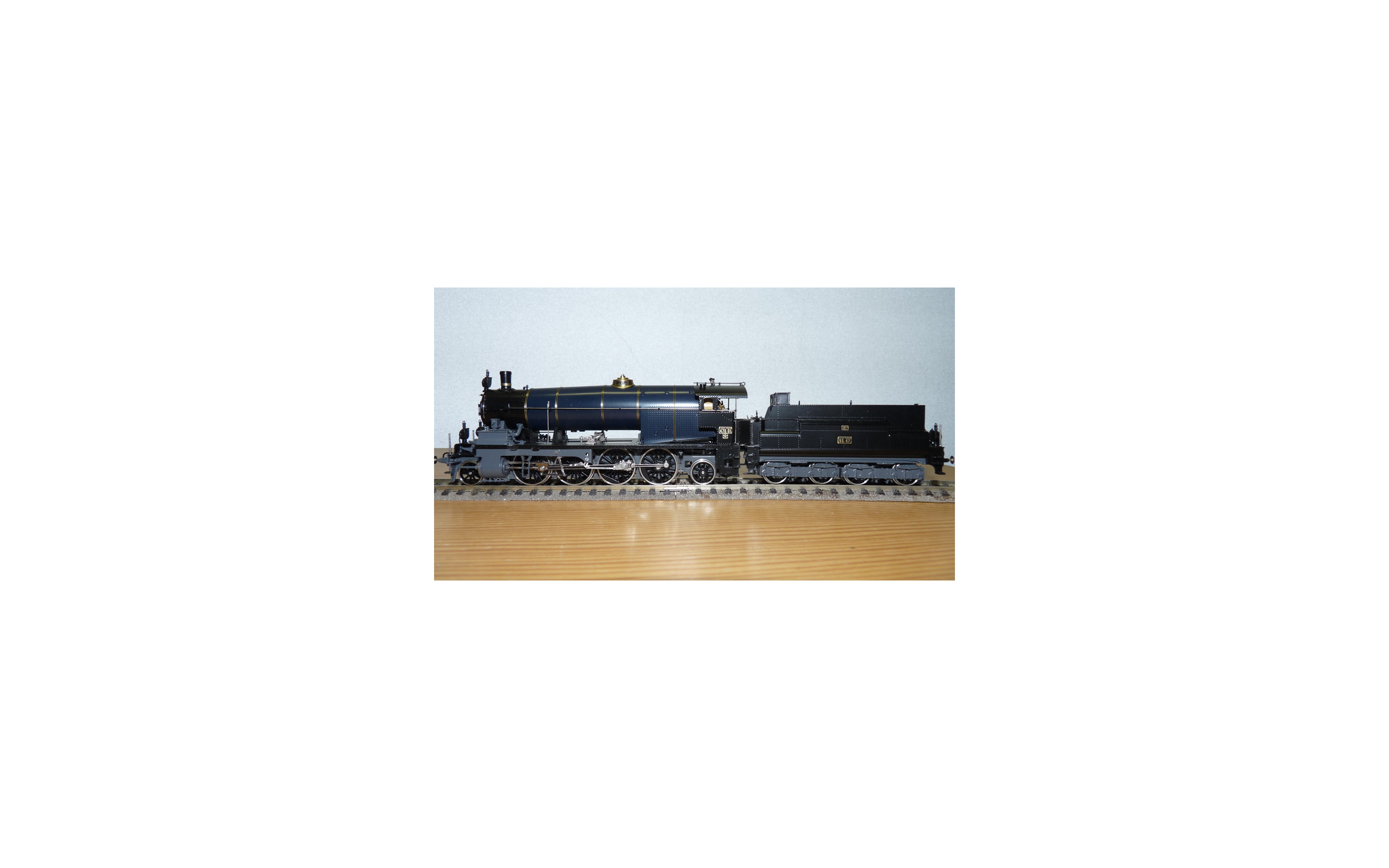 MICRO- METAKIT 00800.H, loco Mikado 141 série 470 Gölsdorf KkStB neuf BO BO